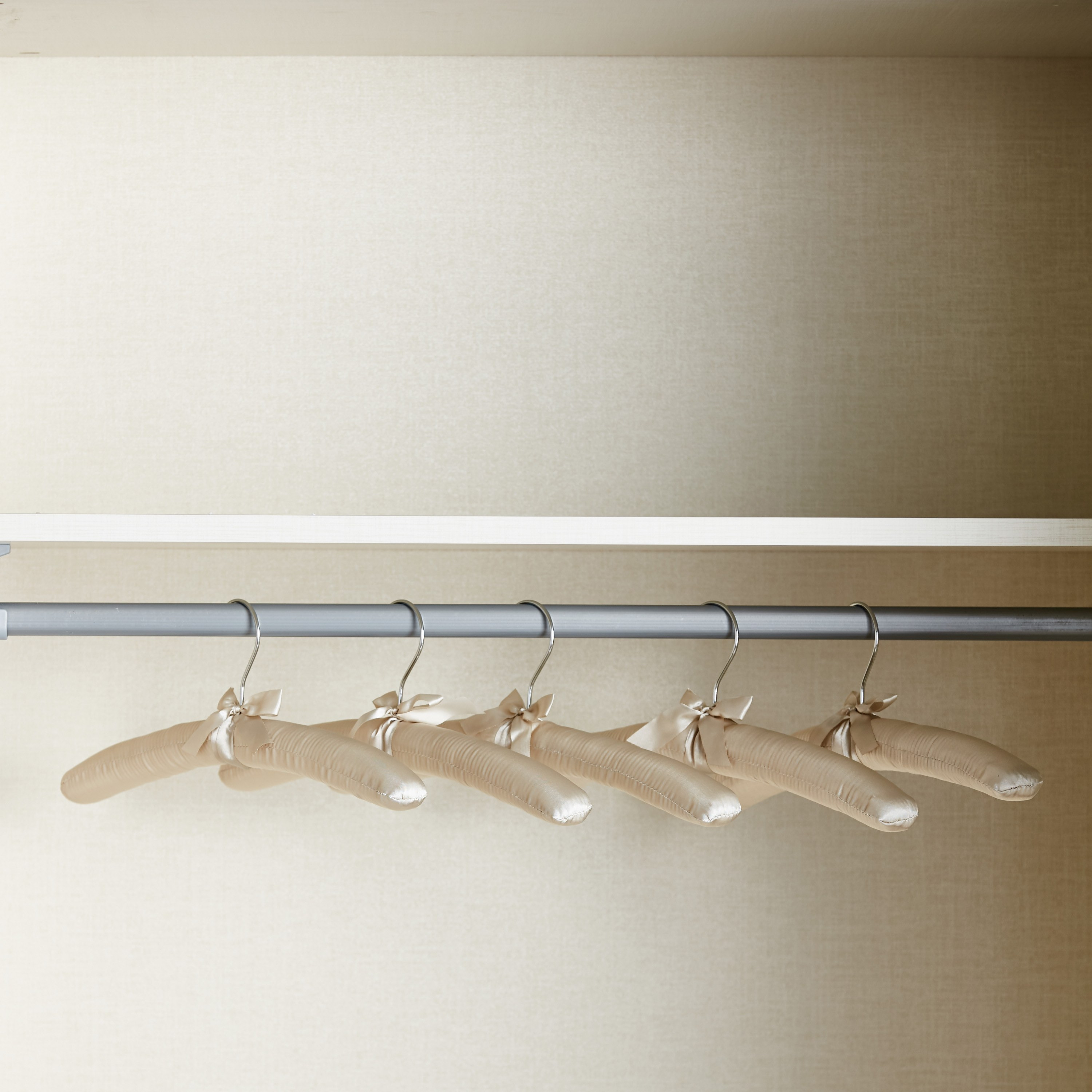 Shop Czari Satin Clothes Hanger - Set of 5 | Home Centre UAE