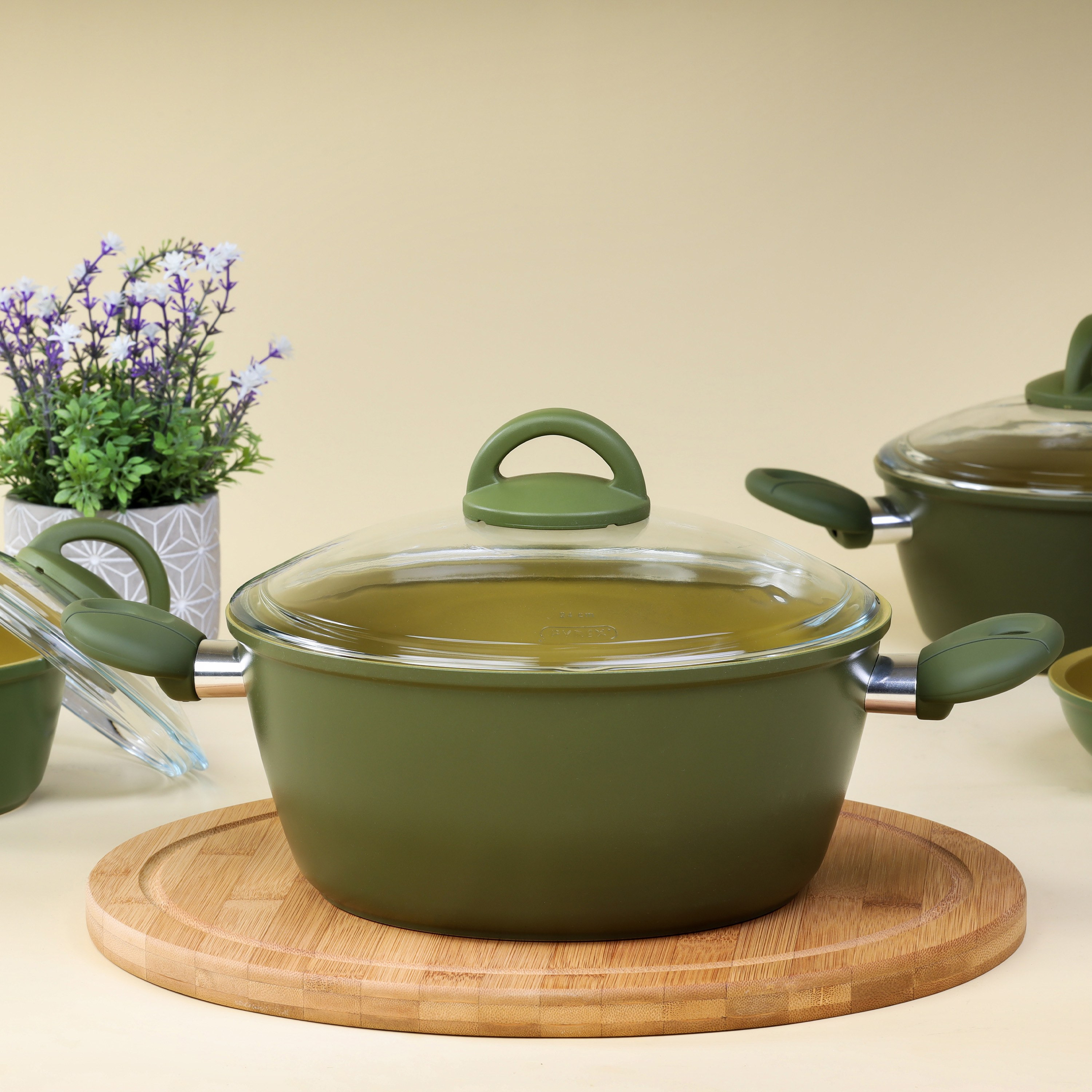 Shop Illa Olivilla Induction Pot with Pyrex Lid - 24 cm | Homecentre Egypt