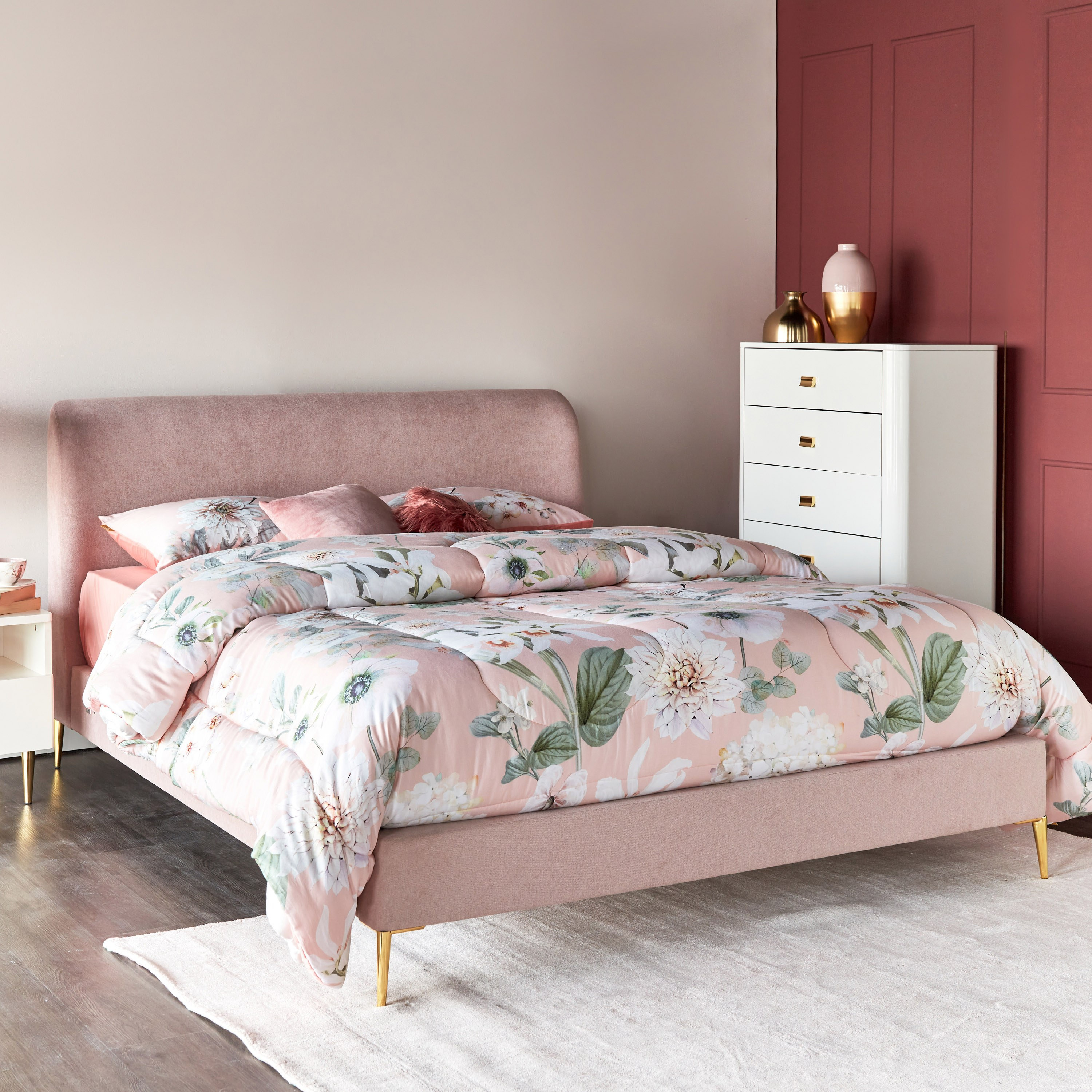 Shop Chantelle Queen Bed - 160x200 cm | Homecentre Oman