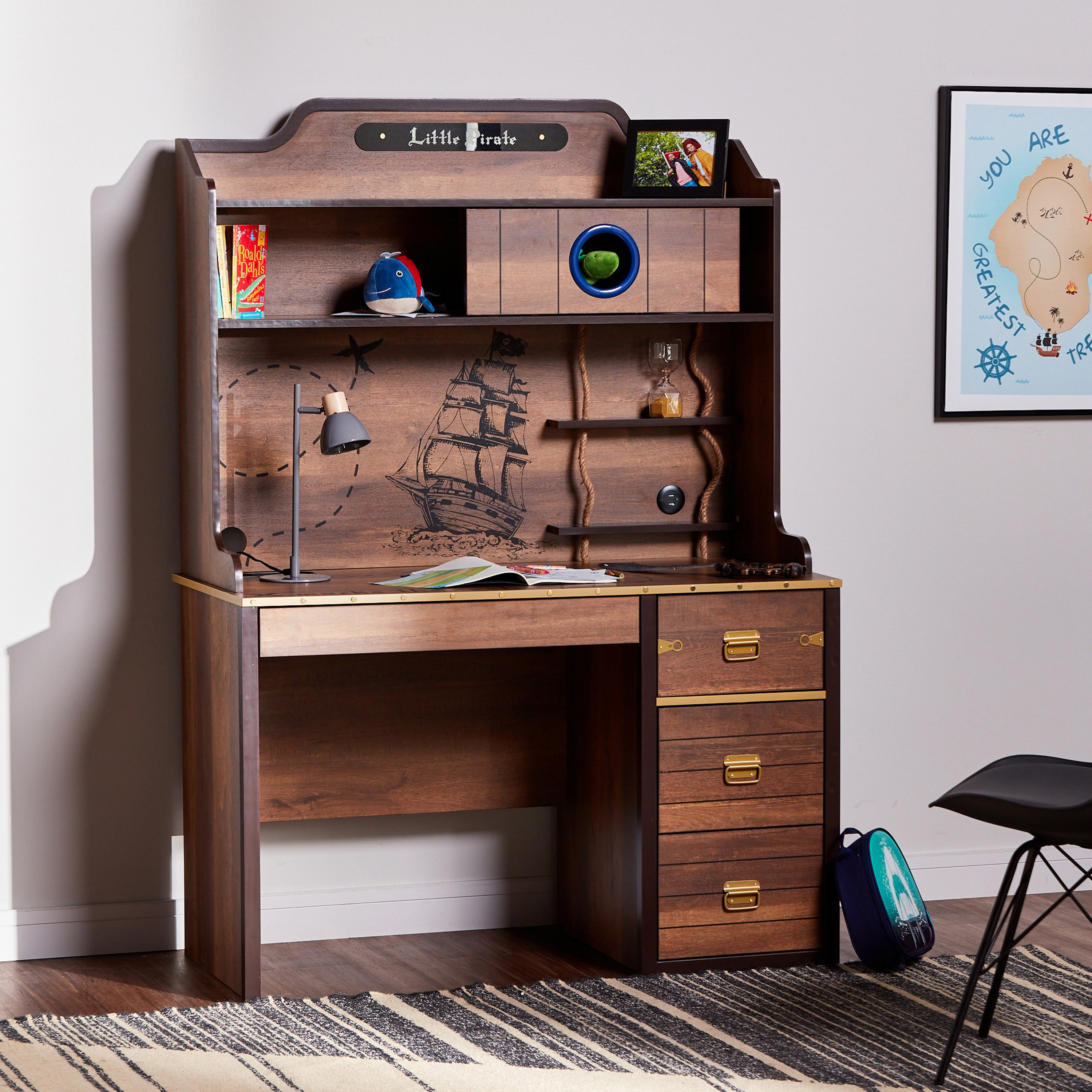 Shop Little Pirate Desk with Hutch | Homecentre Oman
