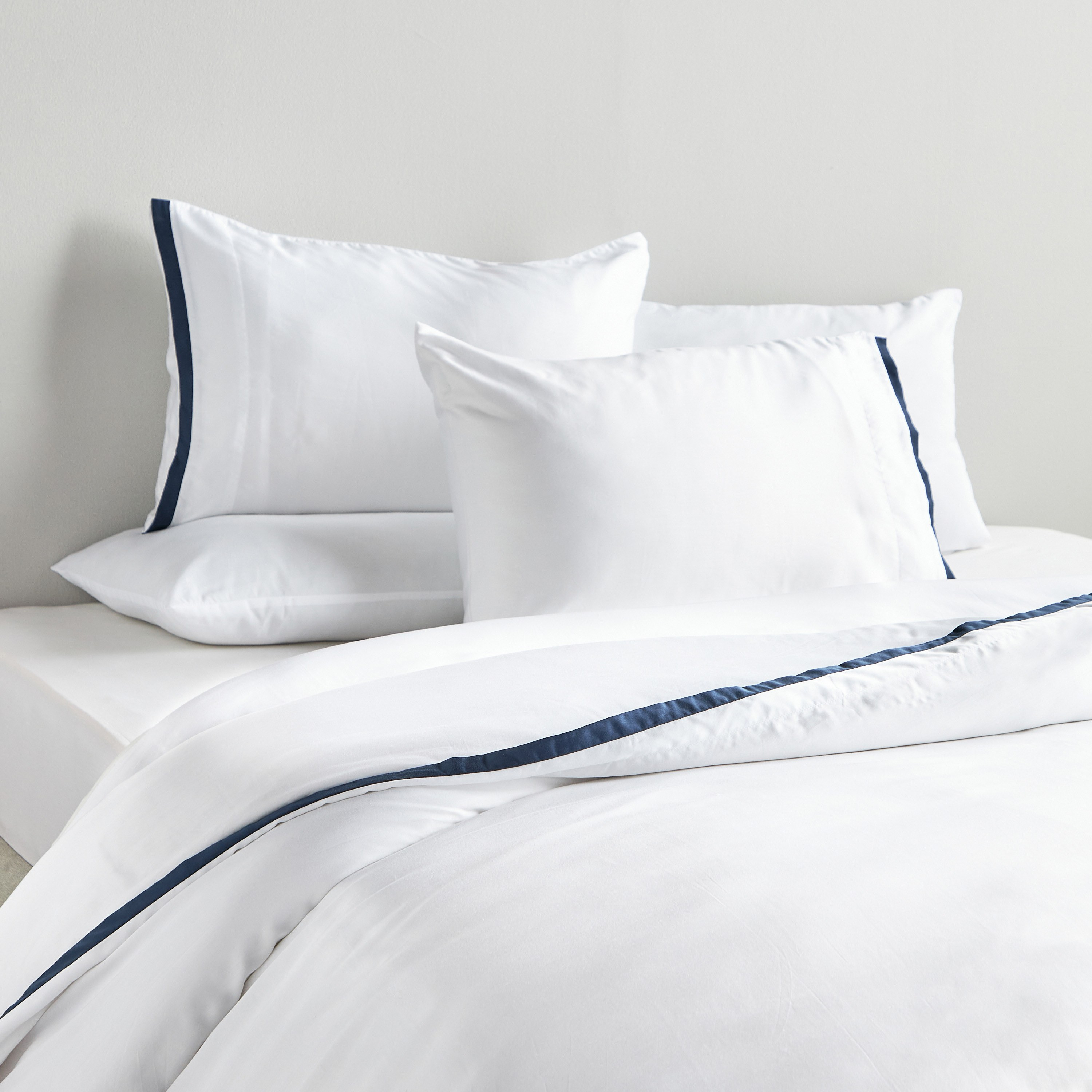 Shop Belvedere Tencel Sateen 500 Thread Count 3-Piece King Duvet Cover ...