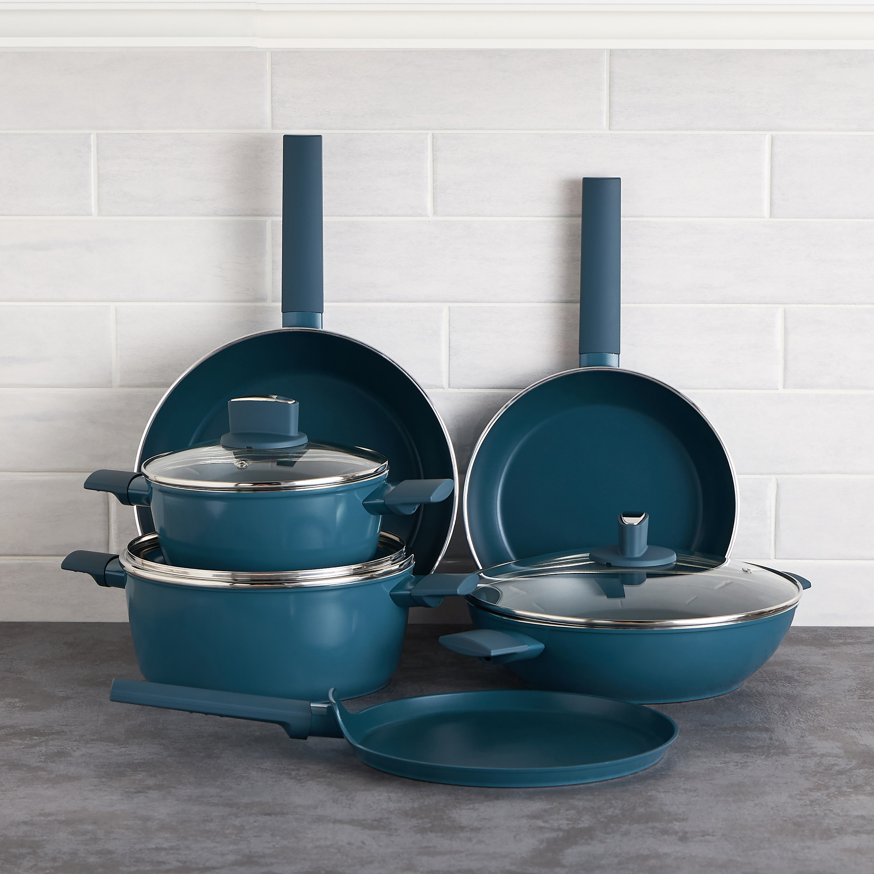 Shop Astrid 9-Piece Aluminium Non-Stick Cookware Set | Homecentre Oman