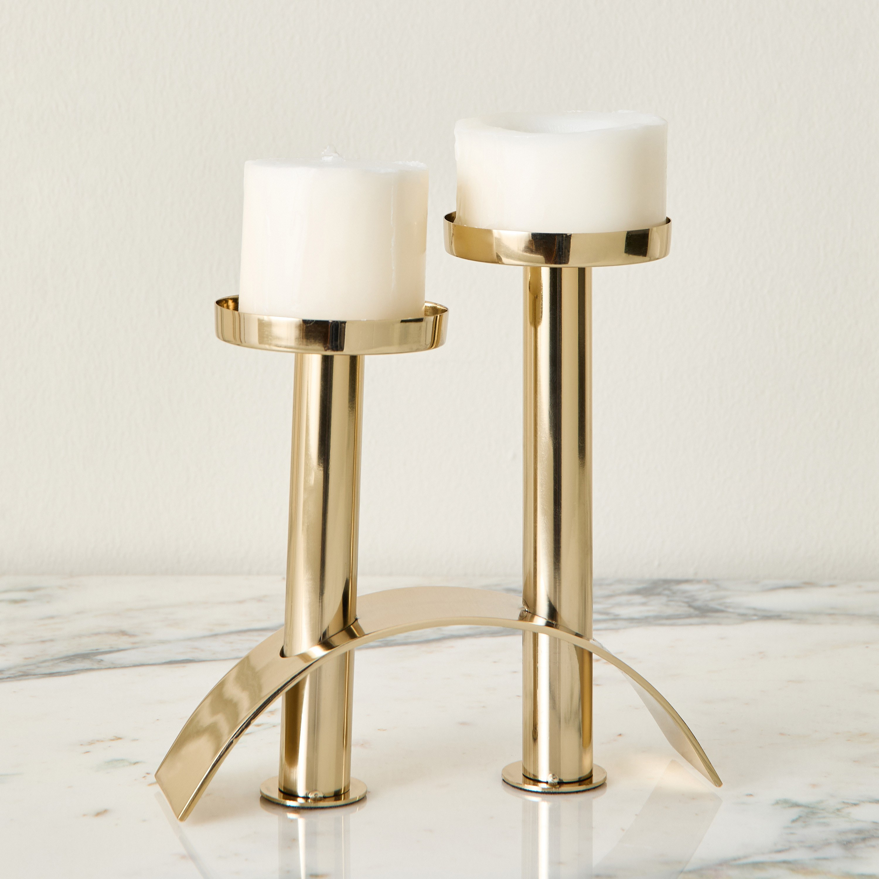 Shop Global Luxe Arc with 2 Pillar Candle Holder Online | Home Centre UAE
