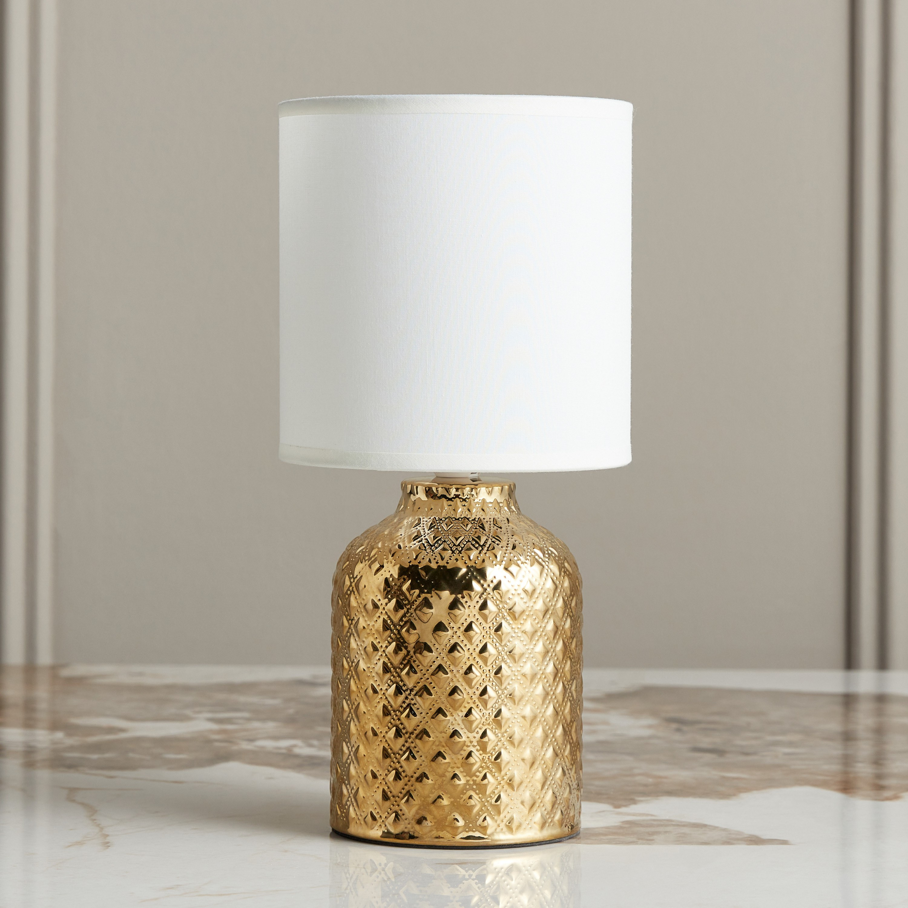 Shop Wilma Ceramic Table Lamp - 31 cm | Home Centre UAE