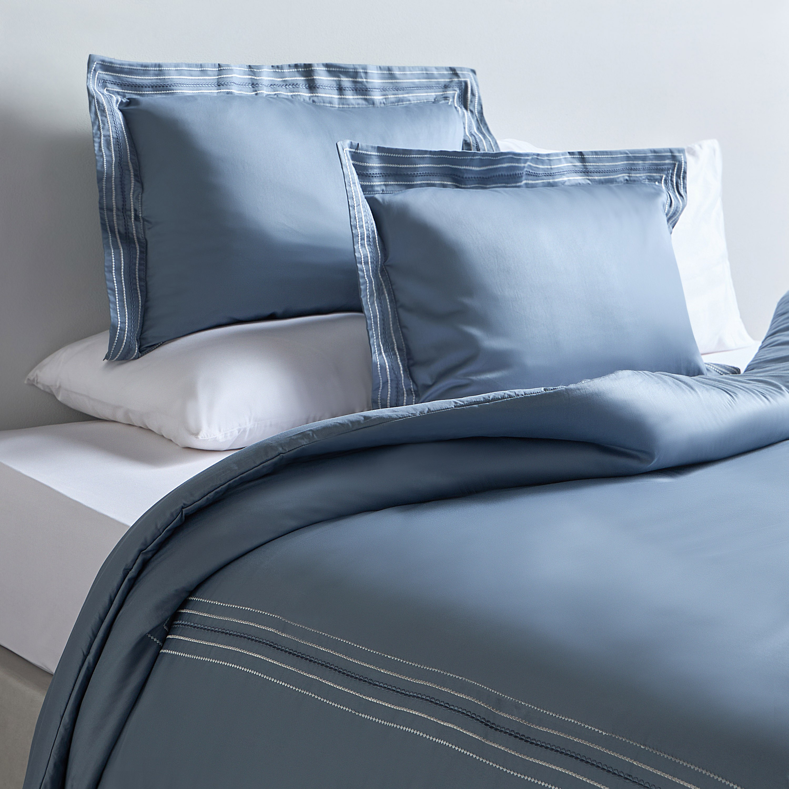 Shop Kaye Border Cotton Embroidered 300 Thread Count 3-Piece King ...