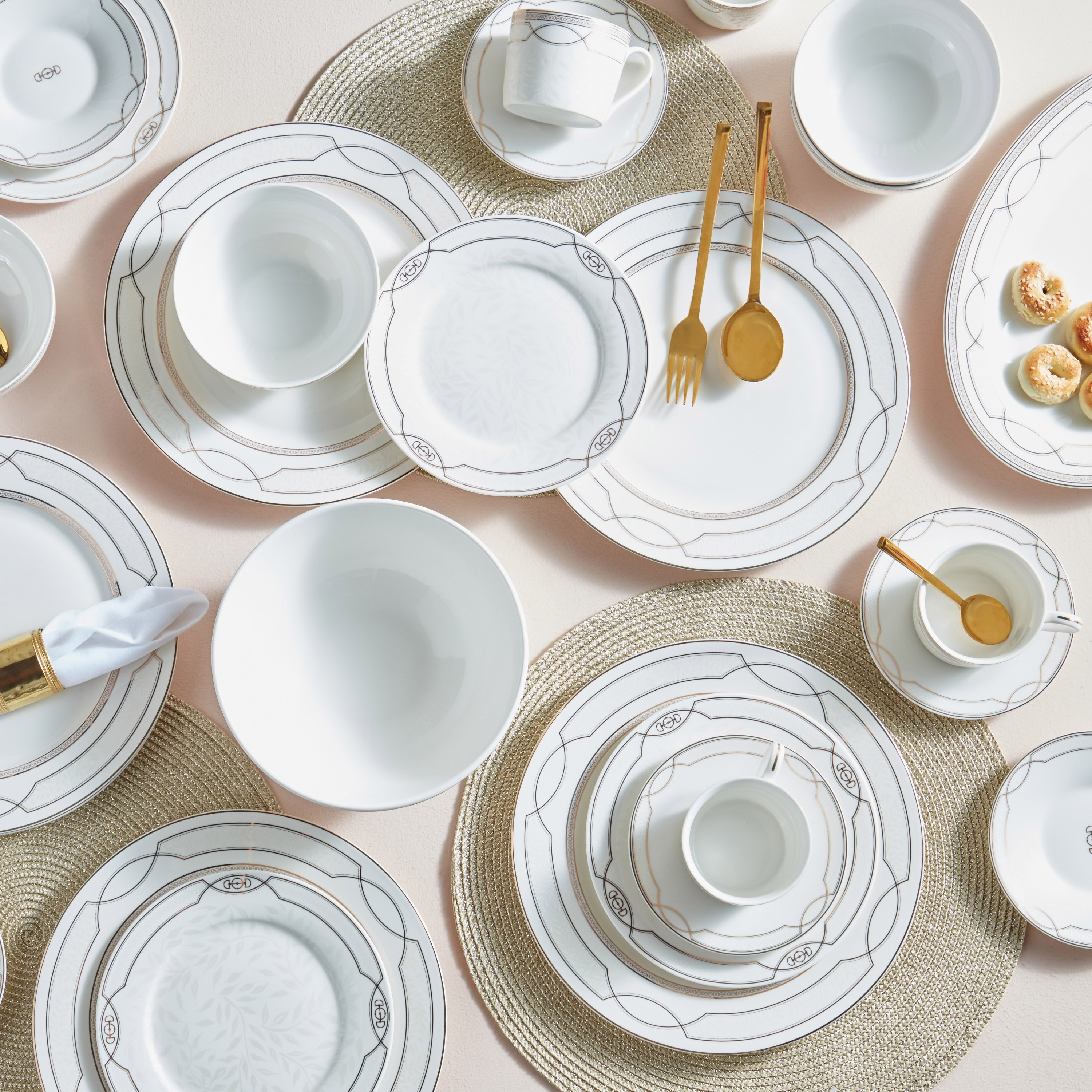 Shop Faris 32-Piece Porcelain Dinner Set - Serves 6 | Homecentre Oman