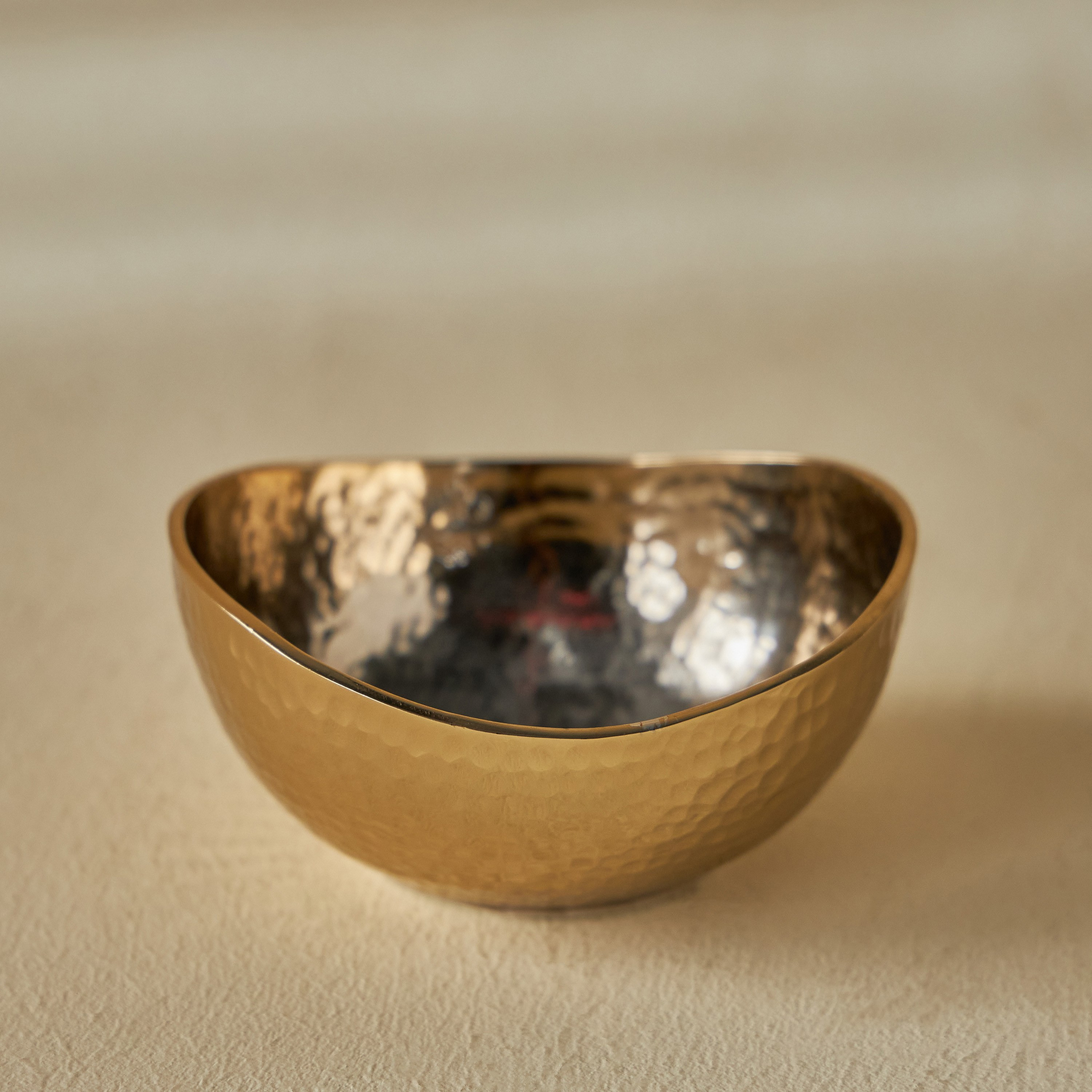 Shop Kelly Metal Decorative Bowl - 10 cm Online | Homecentre Oman