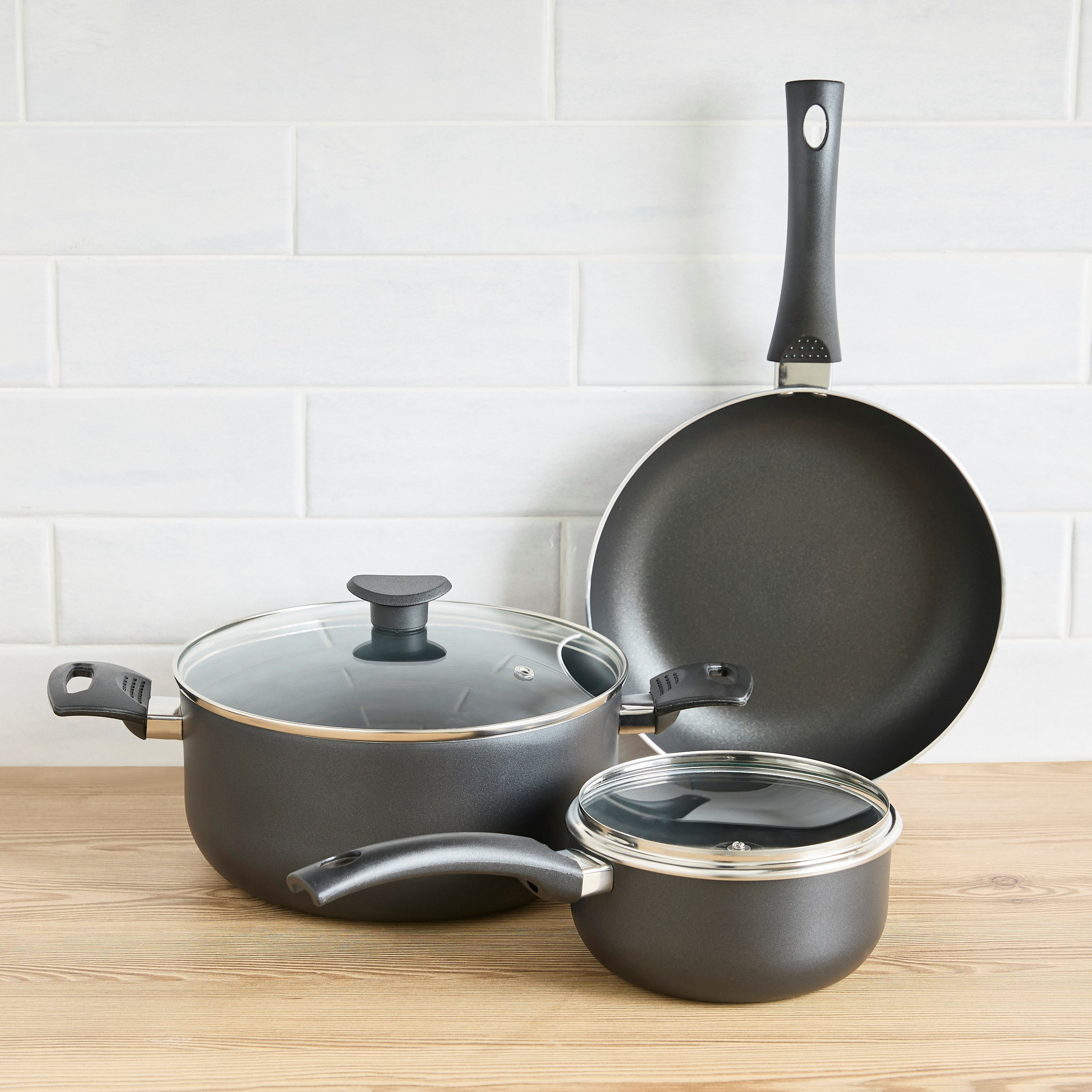 Shop Essential 5-Piece Aluminium Cookware Set | Home Centre Qatar