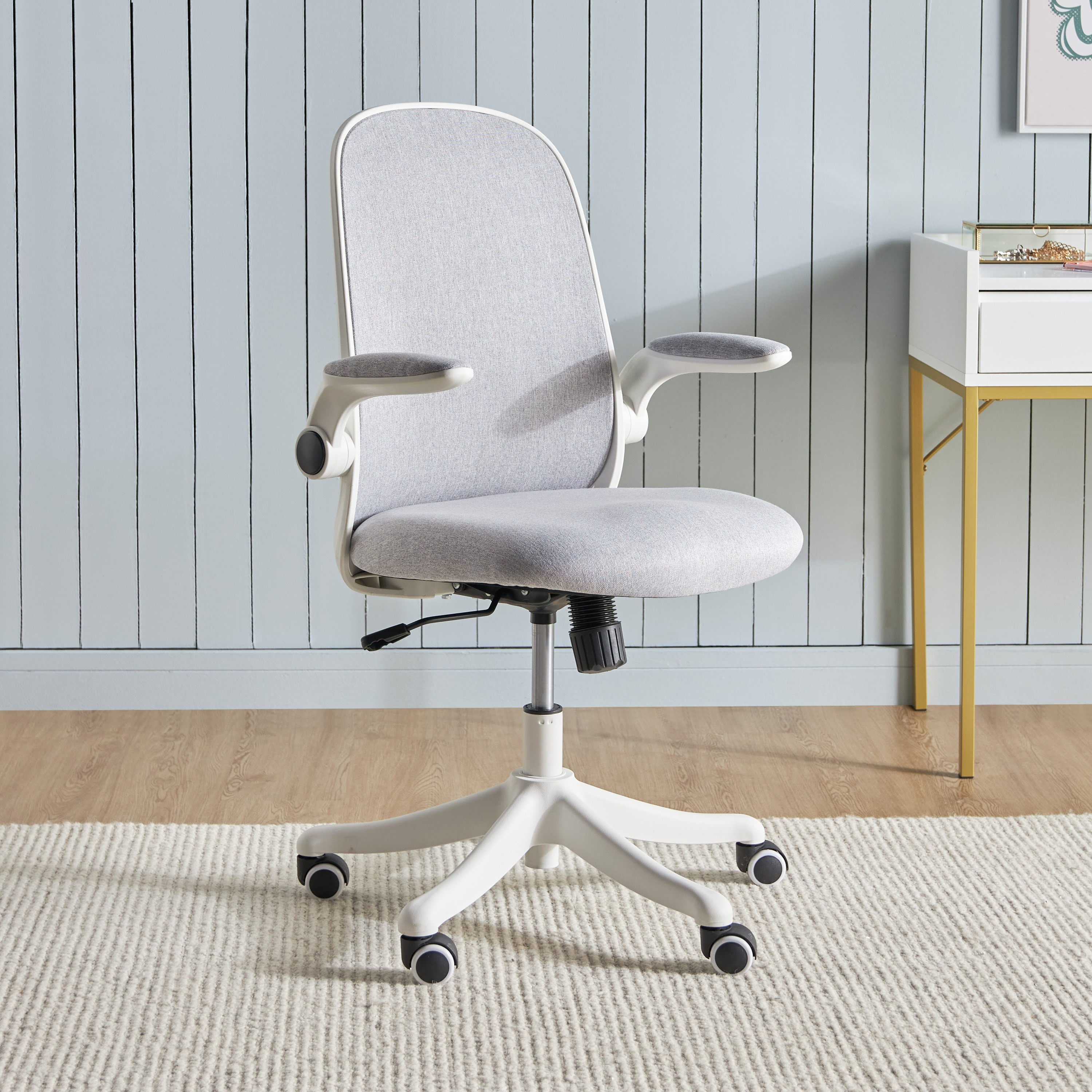 Shop Cameron Chair | Homecentre Oman