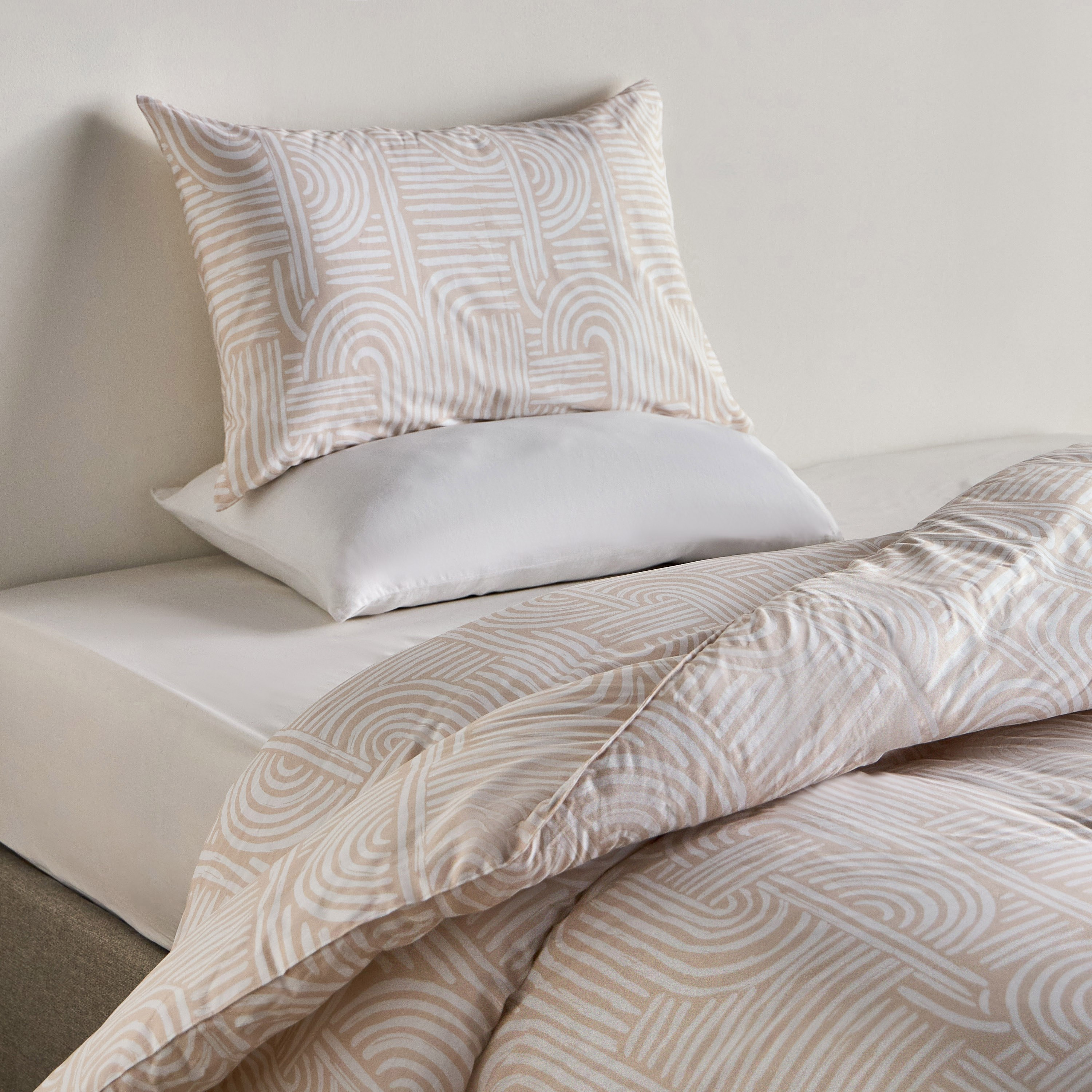 Shop Graphic Cotton 144 Thread Count 2-Piece Single Comforter Set ...