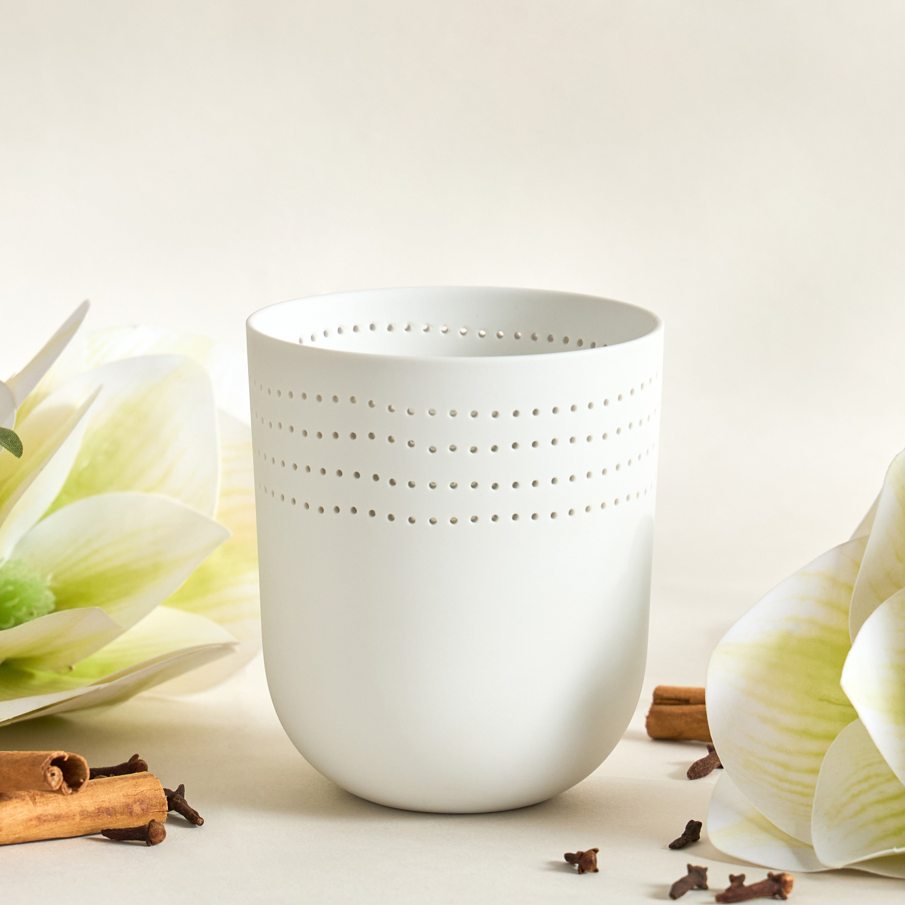 Shop Wabi Sabi White Lotus Scented Jar Candle - 28 h Online ...