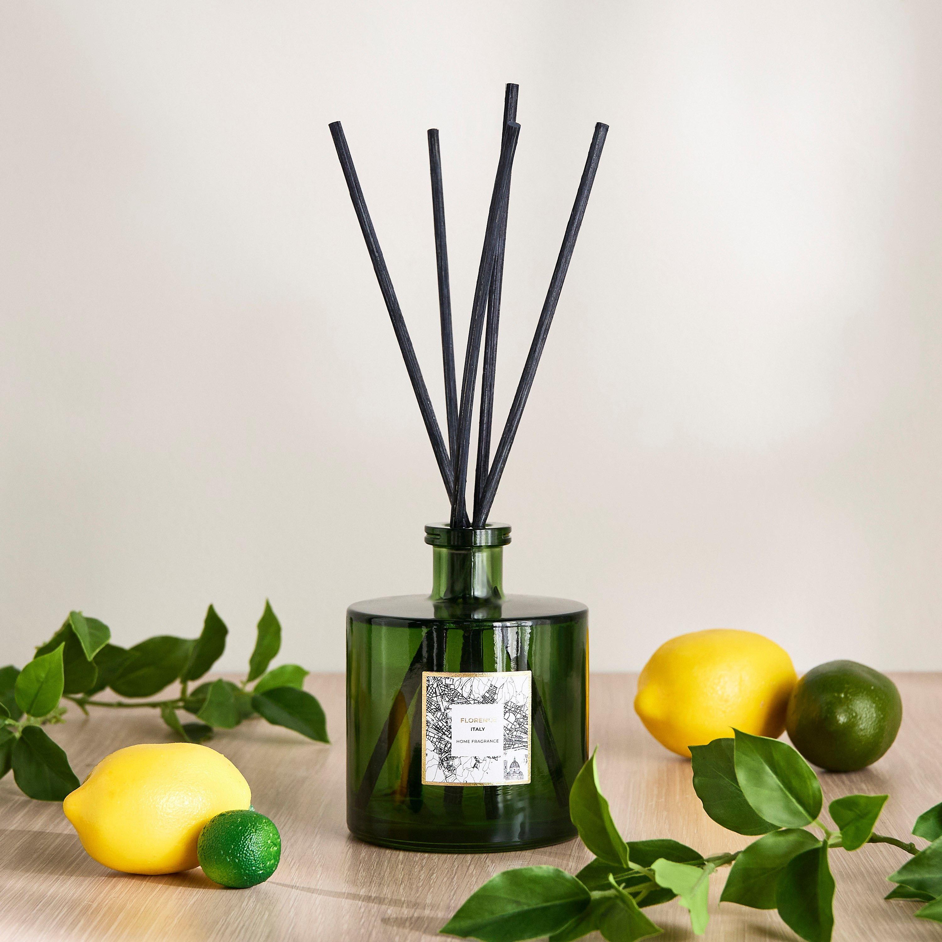 Shop Vila Hermanos Apothecary Florence Reed Diffuser - 500 ml Online ...
