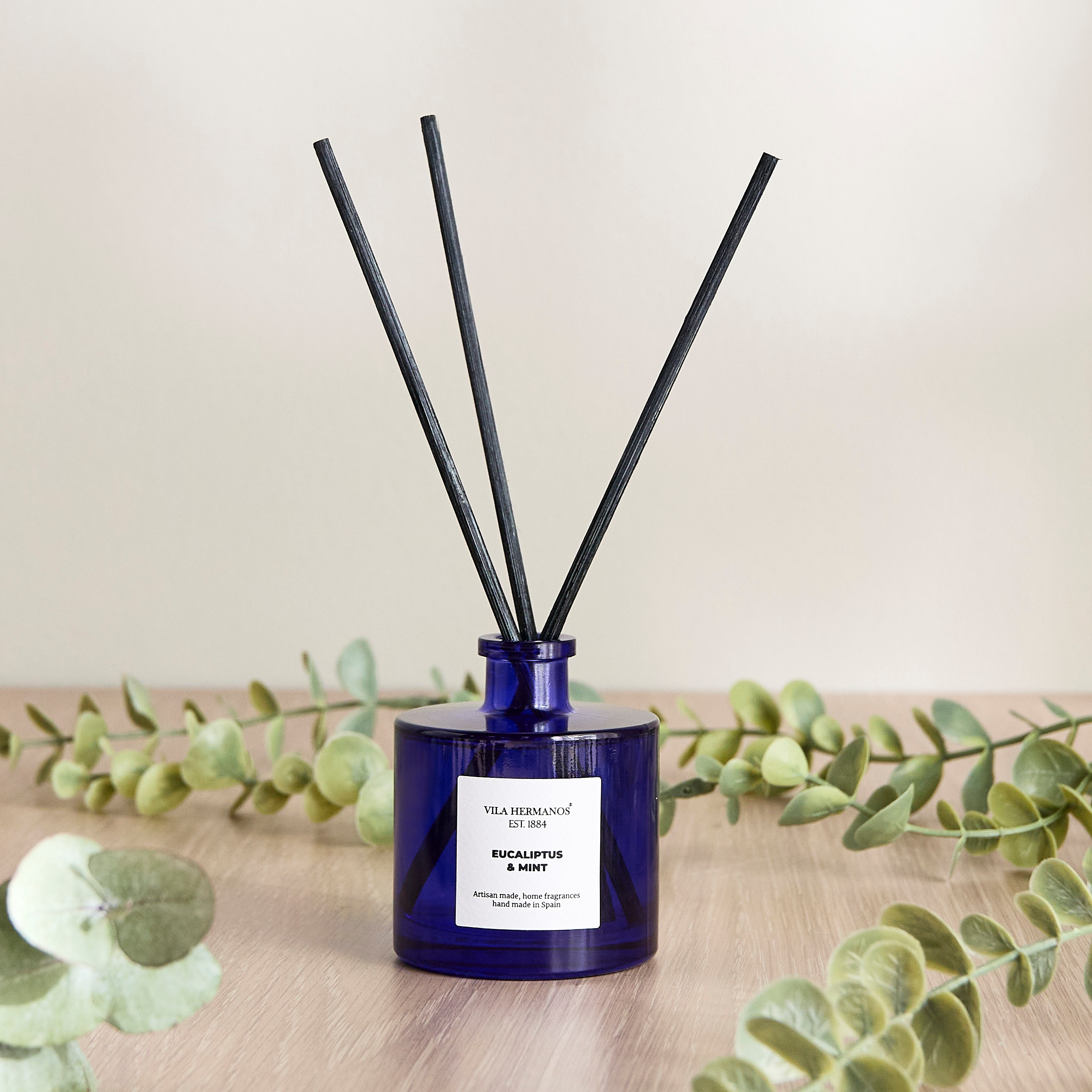 Shop Vila Hermanos Apothecary Eucalyptus and Mint Reed Diffuser - 100 ...