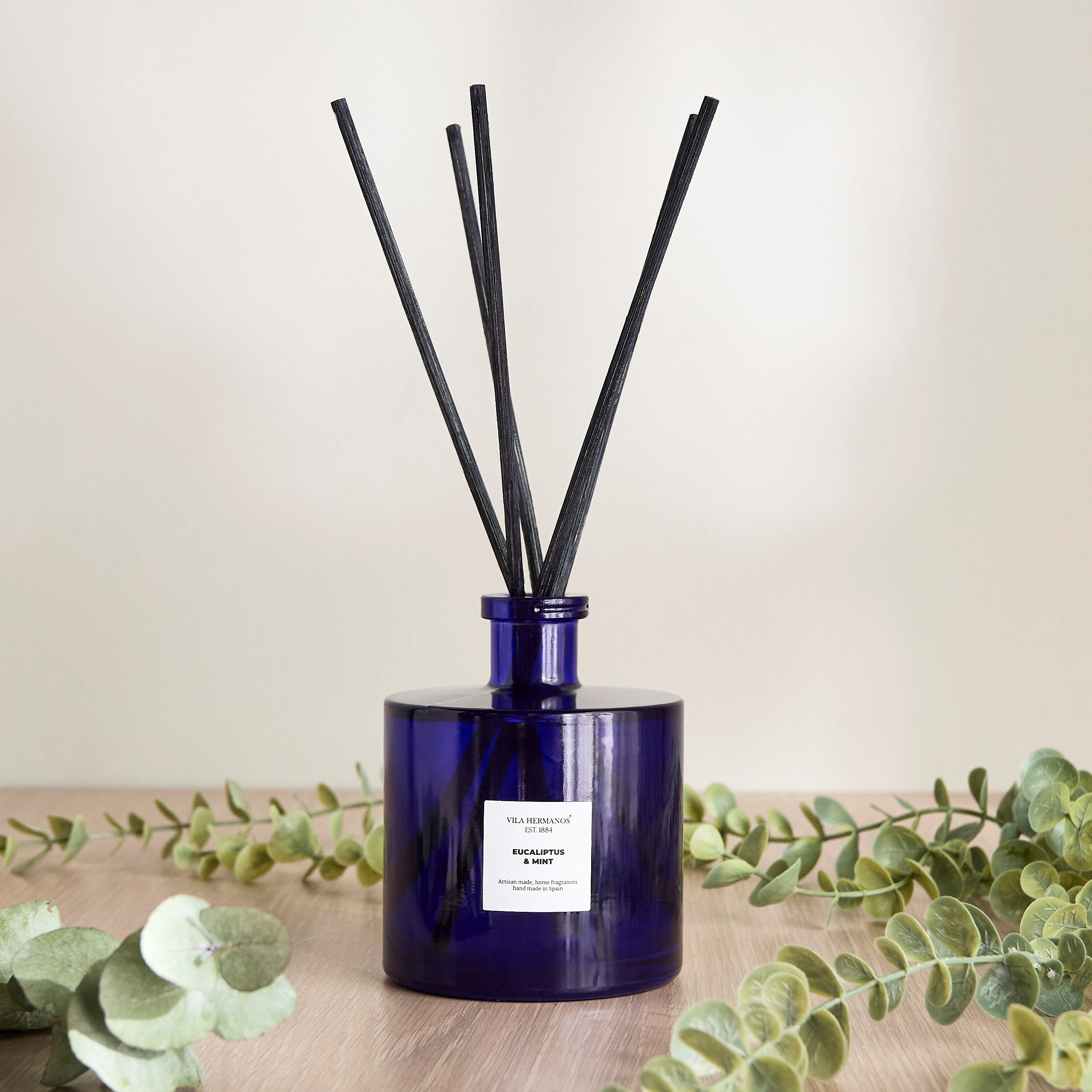 Shop Vila Hermanos Apothecary Eucalyptus and Mint Reed Diffuser - 500 ...