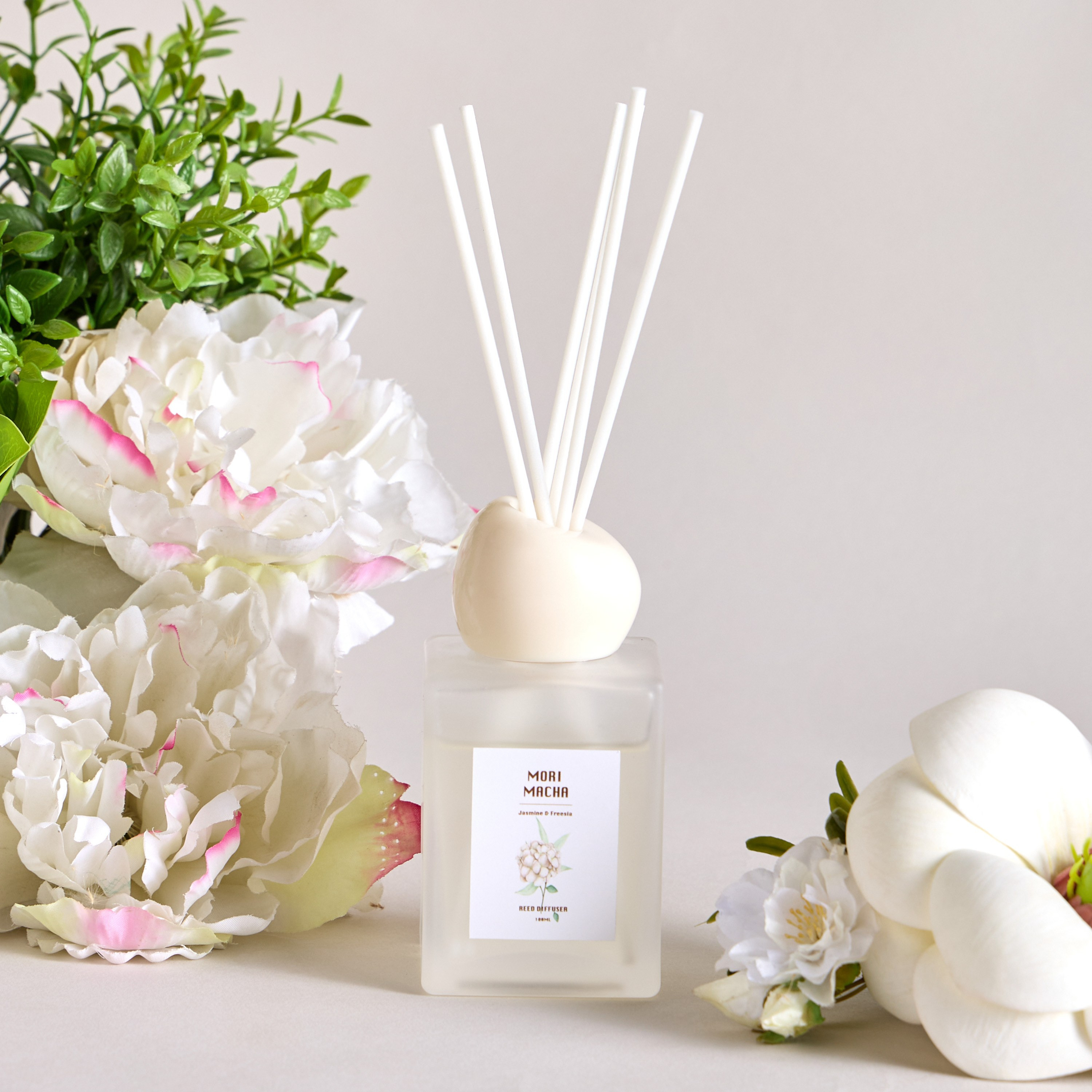 Shop Mori Matcha Jasmine and Freesia Reed Diffuser - 100 ml Online ...