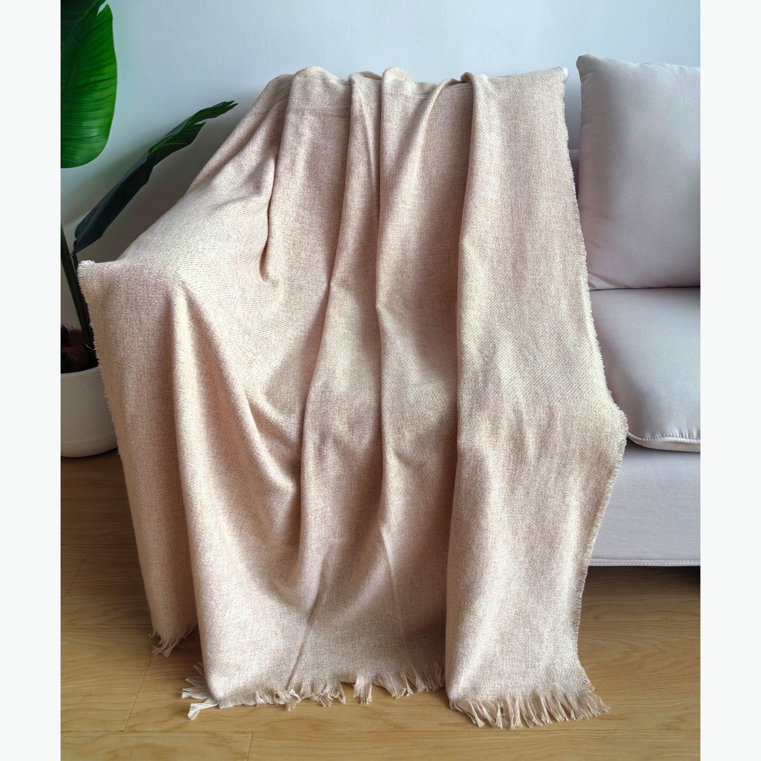 Buy Colac Single Throw - 130x170 cm Online | Centrepoint Qatar